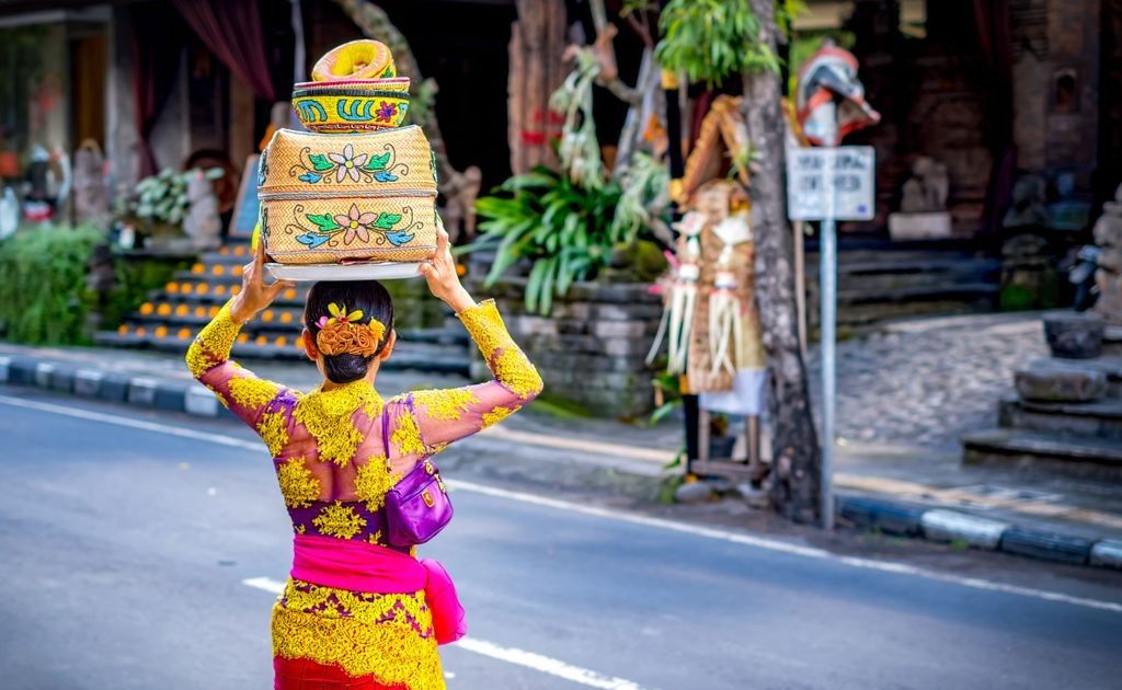 Visitbali - Creating Harmony Between Humans Through Ngejot Tradition